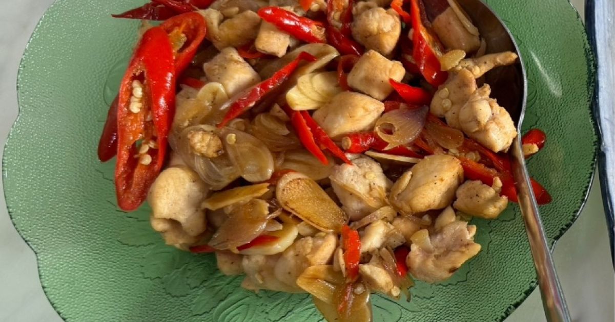 Resep #1 Menu Siang Diet : Oseng Oseng Ayam Cah Cabe Abang oleh jatmiko ...