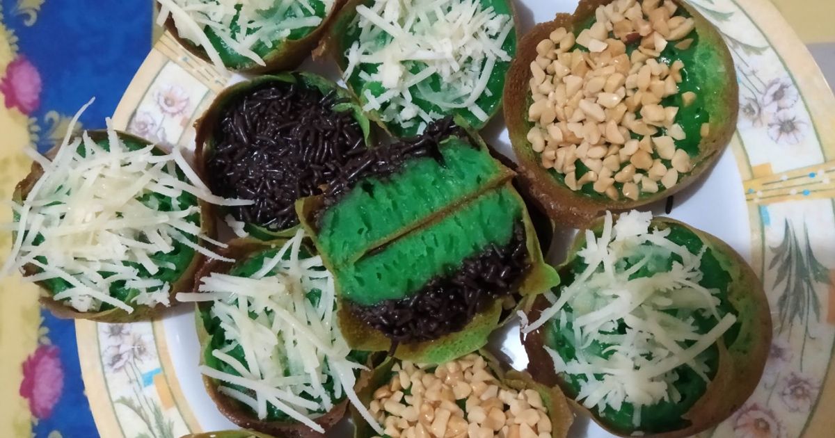 Resep Martabak Manis Mini Pandan oleh Rina Putri - Cookpad