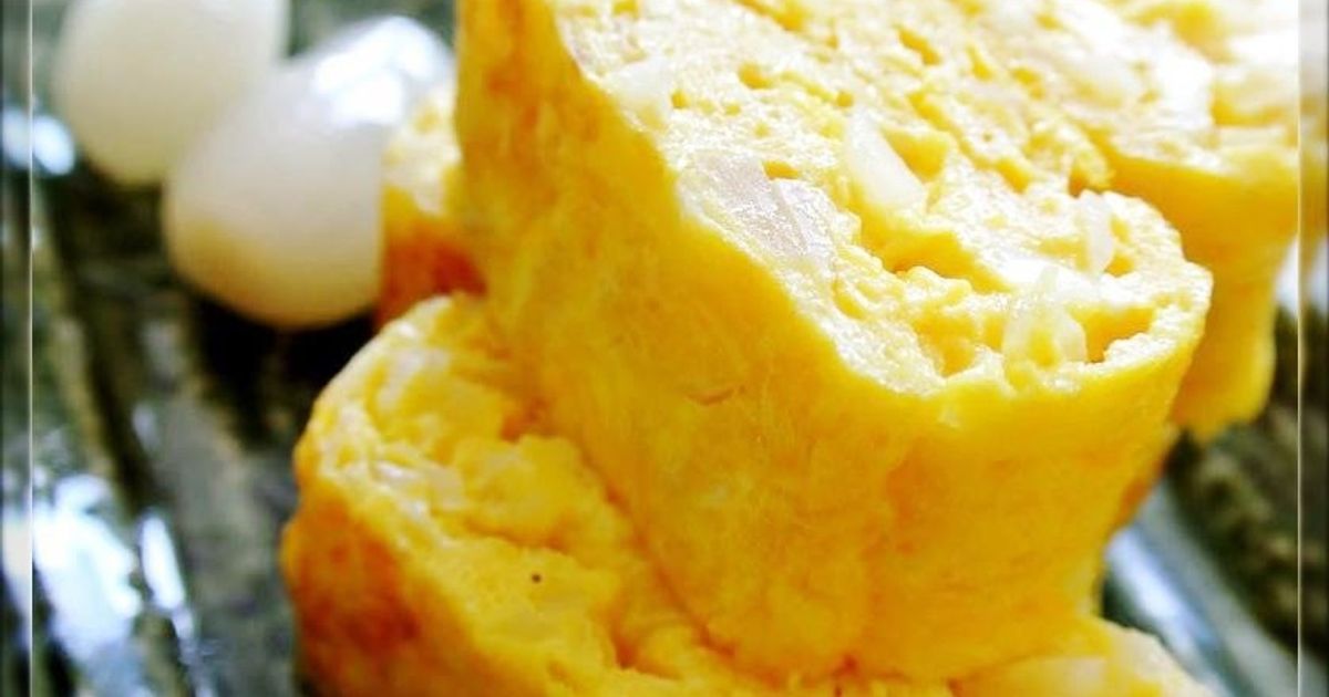 Tamagoyaki With Rakkyo Pickles For Bento Or Breakfast Recipe by cookpad ...