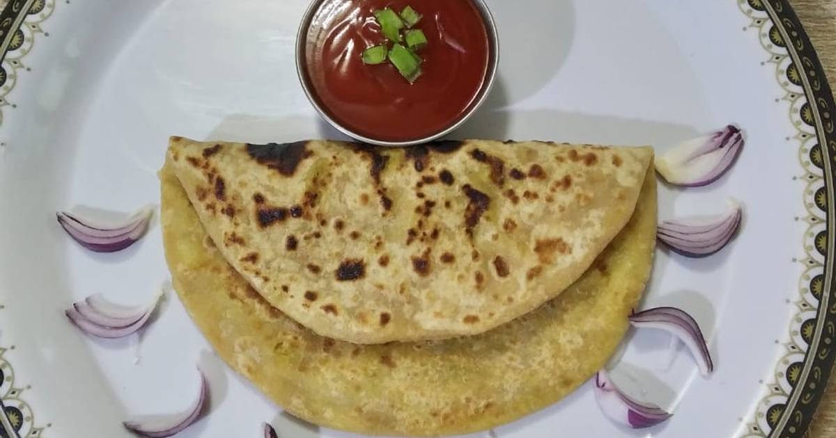 Aalu paratha Recipe by Hiral Vaibhav Prajapati - Cookpad