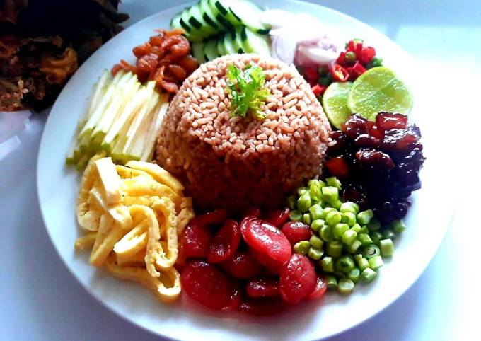 สูตร ข้าวคลุกกะปิ Khao kluk kapi (Shrimp Paste Fried Rice) โดย Bambi ...