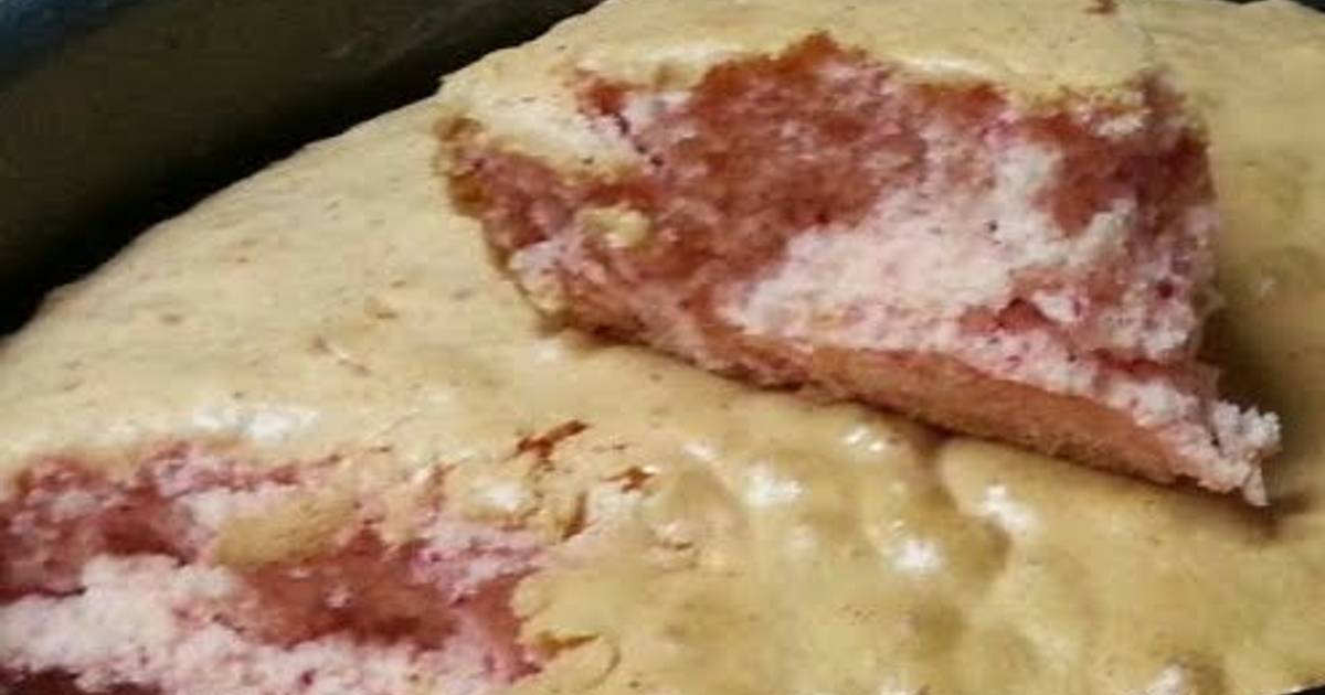 Pink Sponge Cake Recipe by Habiba Hamdy - Cookpad
