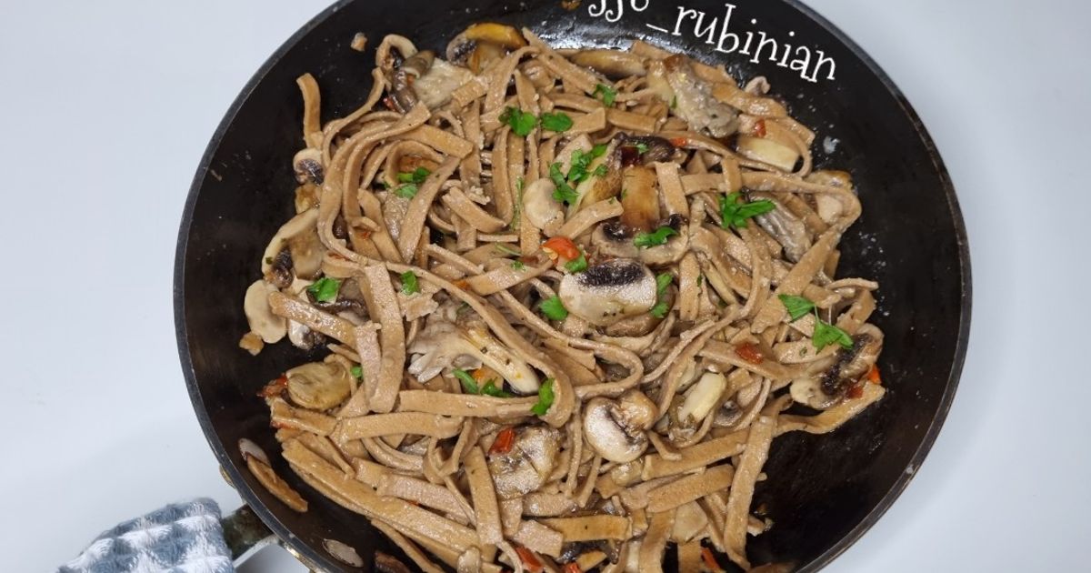 Chestnut Flour Fettuccine With Mixed Mushrooms Recipe By Rosso Rubinian