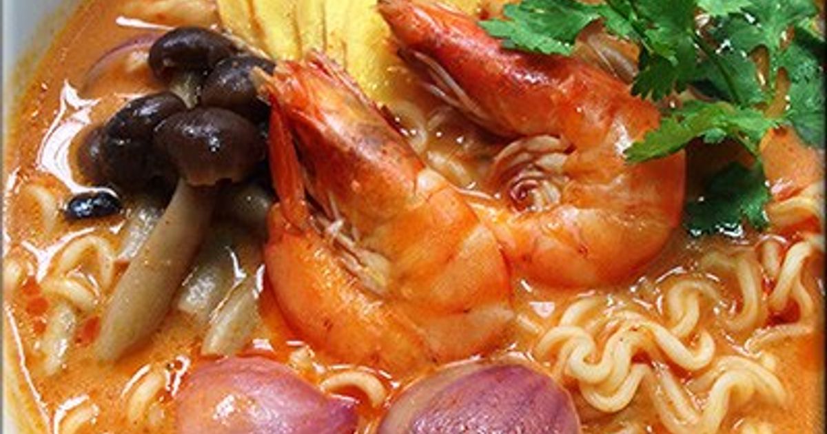 Transform Sapporo Ichiban Ramen Into Rich Tom Yum Goong Ramen Recipe By ...