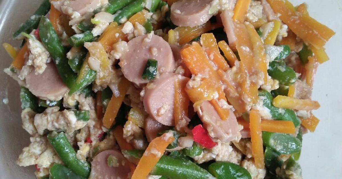 Resep Orak Arik Buncis, Wortel, dan Sosis oleh Desi Ramadhani - Cookpad