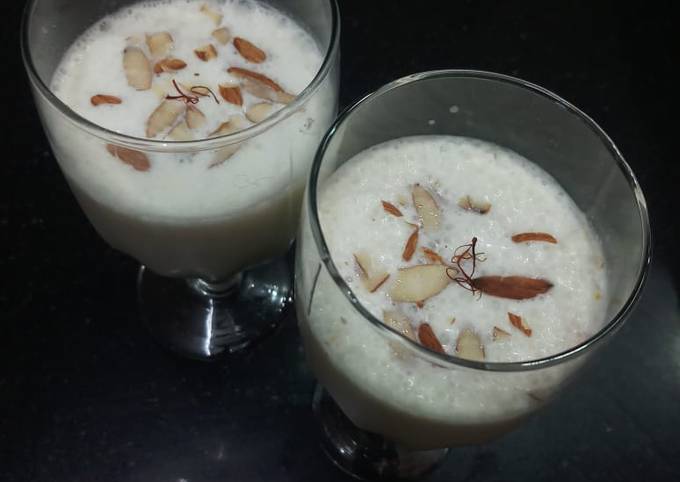 Kesar Dry Fruit Milk Recipe by Kritika Tarun Arora - Cookpad