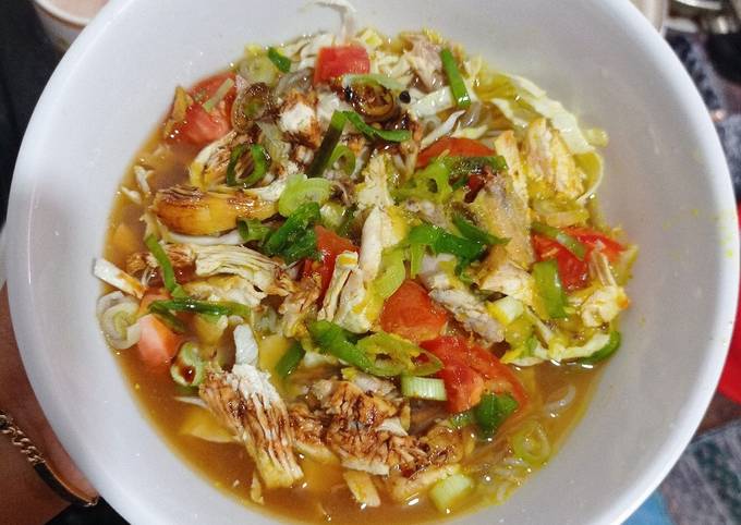 Resep Soto Ayam Khas Gombong Kebumen oleh Isfanti - Cookpad