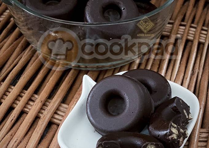 Resipi Chocolate Crunch Doughnuts (biskut 3 bahan) oleh Aznie Khasri ...