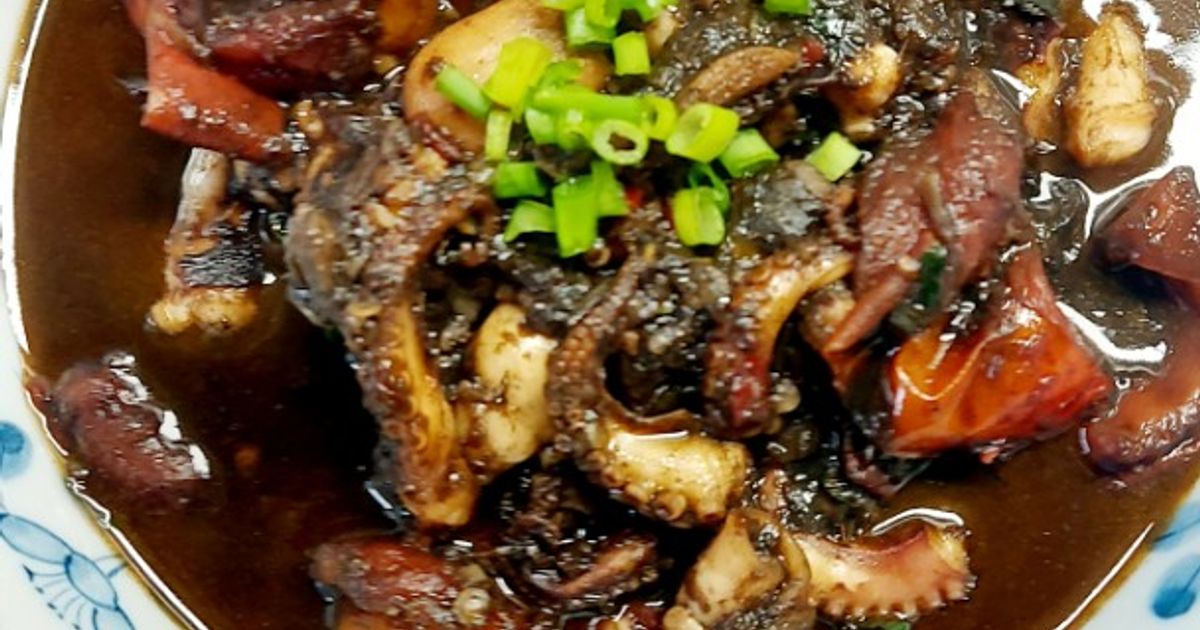 Resep gurita masakan hitam rumahan enak dan mudah - Cookpad