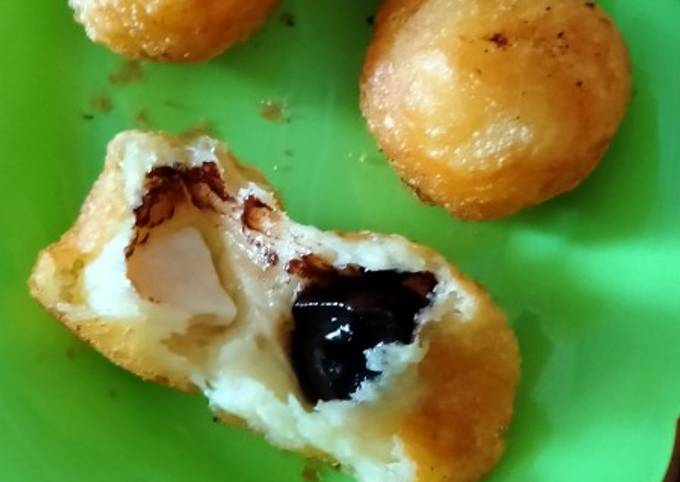 Resep Getuk goreng isi coklat keju oleh Bee Ika Yudianto - Cookpad