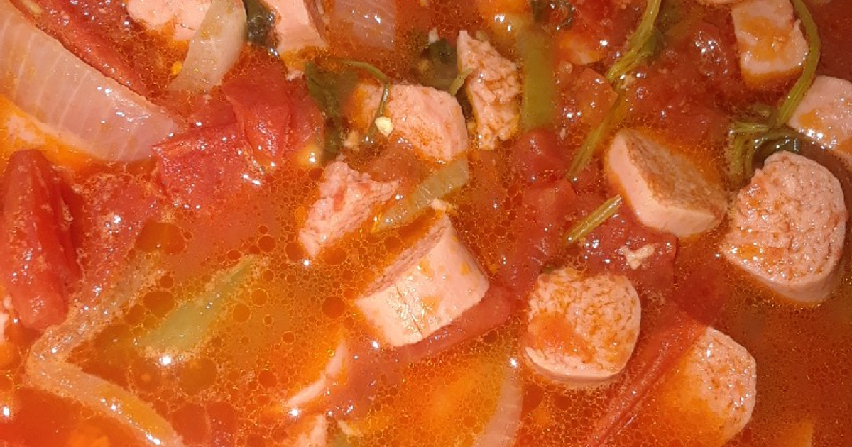 Tomatada Con Salchicha Receta de Lali Mancia- Cookpad