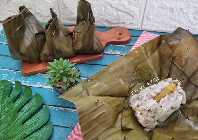 Resep Botok Ayam Simple oleh Silvi Atgi Septina - Cookpad