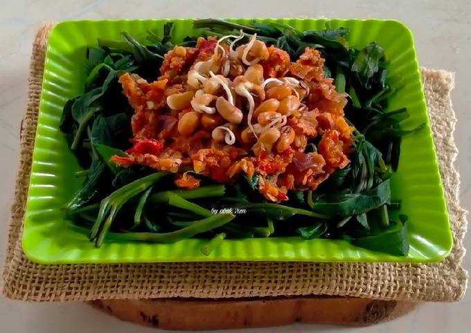 Resep Plecing Kangkung khas Lombok oleh abuk irun - Cookpad