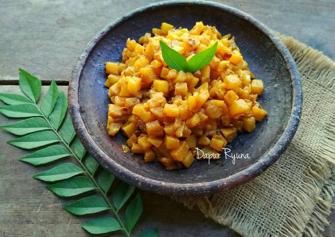 Resep Kentang kari isian karipap pusing oleh Putri (Dapur Ryuna) - Cookpad