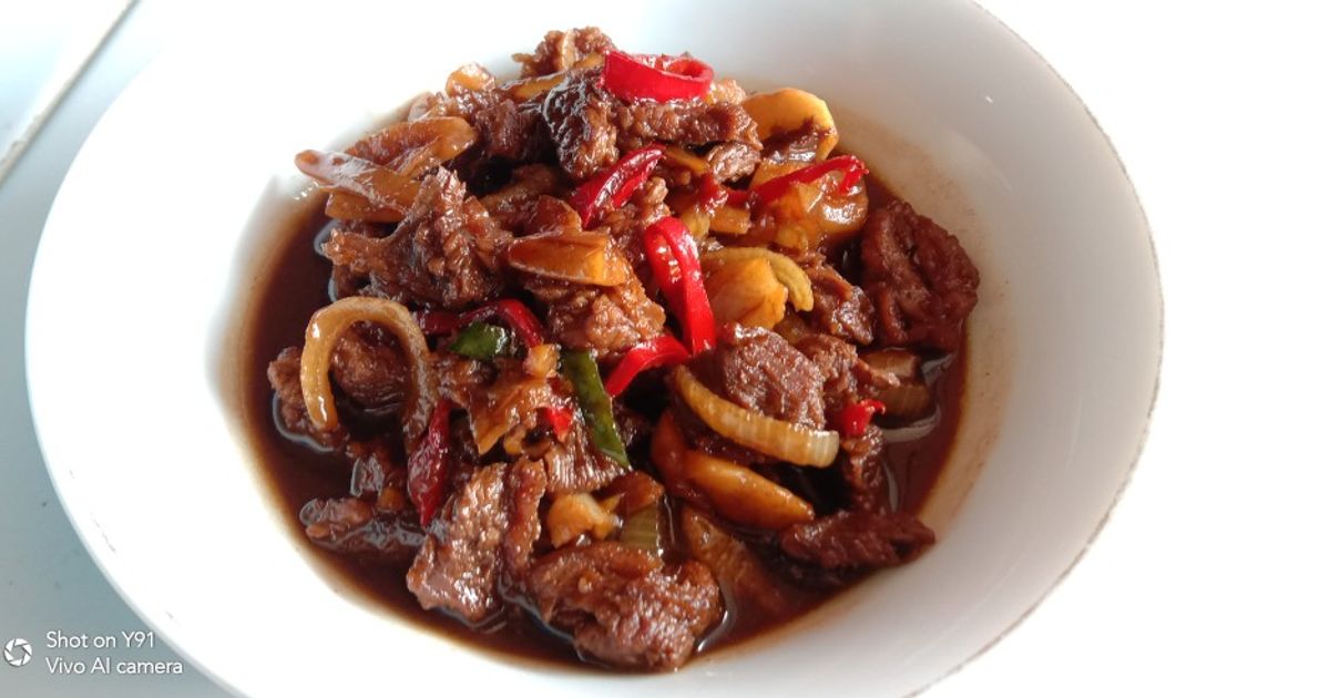 Resep Daging Sapi Masak Kecap oleh Gusti Layli Novita - Cookpad