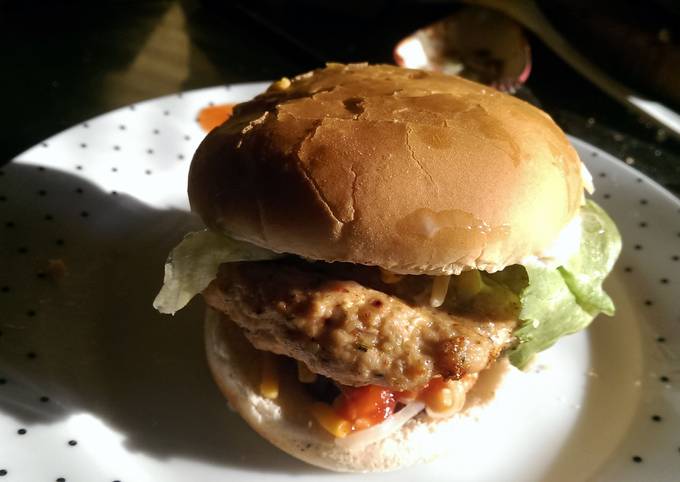 Mandys homemade chicken burgers Recipe by mandy - Cookpad