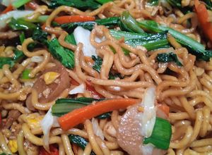 Resep mie goreng burung dara kol wortel rumahan enak dan mudah - Cookpad