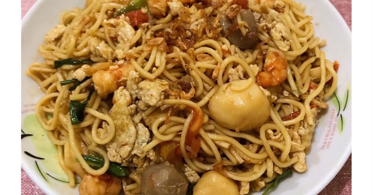 Resep Mie Goreng Tomat oleh Stephanie Halim - Cookpad