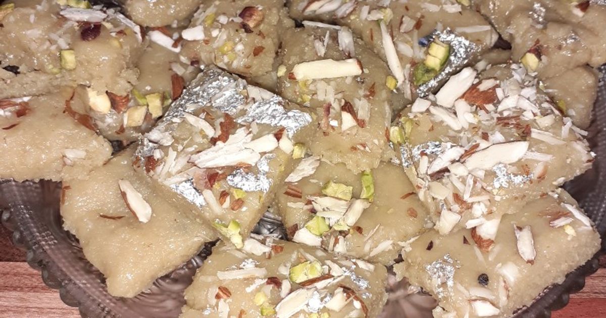 Qalaqand (Doodh Ka Halwa) Recipe by Mahaa Imran - Cookpad