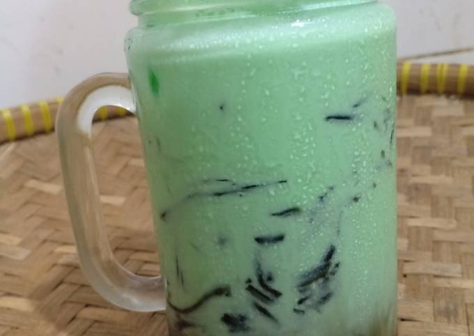 Resep Es Klepon Cincau oleh 🌷Yulie Yuda Gunawan🌷 - Cookpad