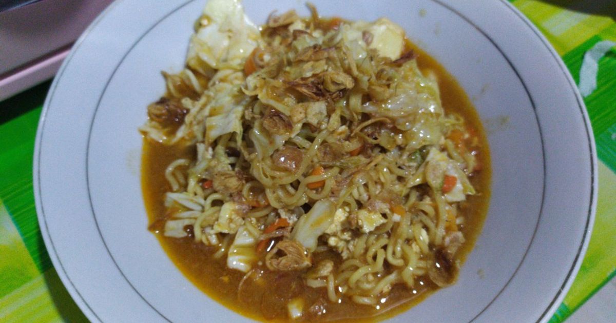 Resep Mie Goreng Kuah Nyemek oleh Ayu Apriani - Cookpad