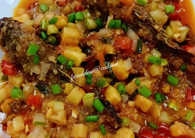 Resipi Ikan Masak Tiga Rasa oleh Farrah - Cookpad