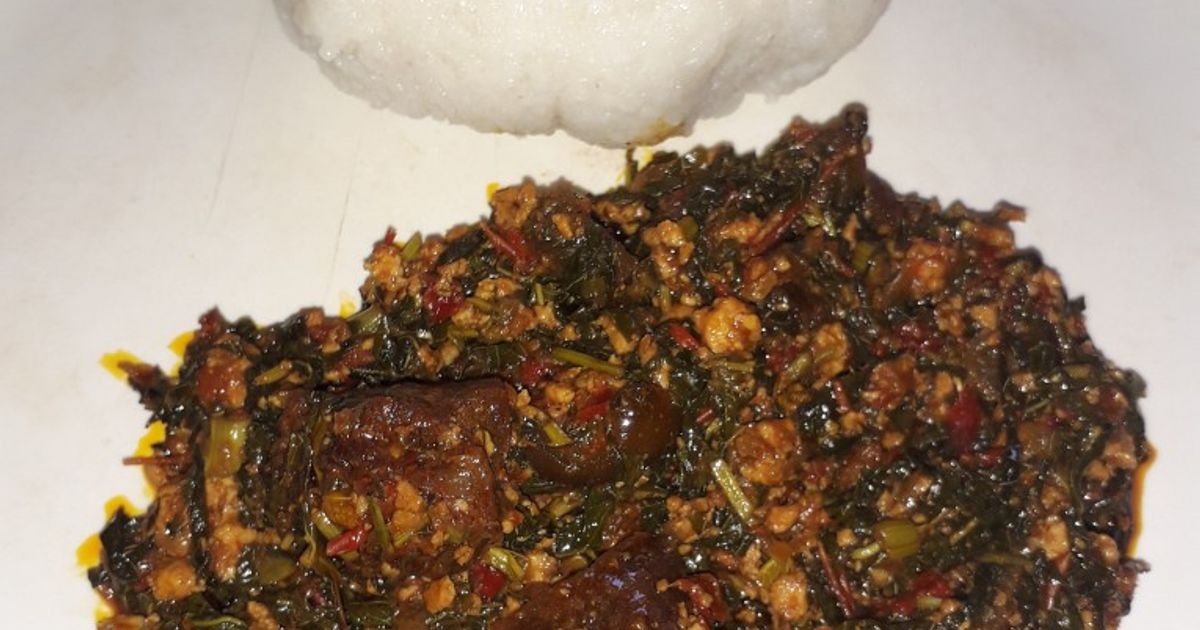 Tuwon Shinkafa Miyar Alayyahu Da Ugwu Recipe by Umrabs_tasty_bites ...