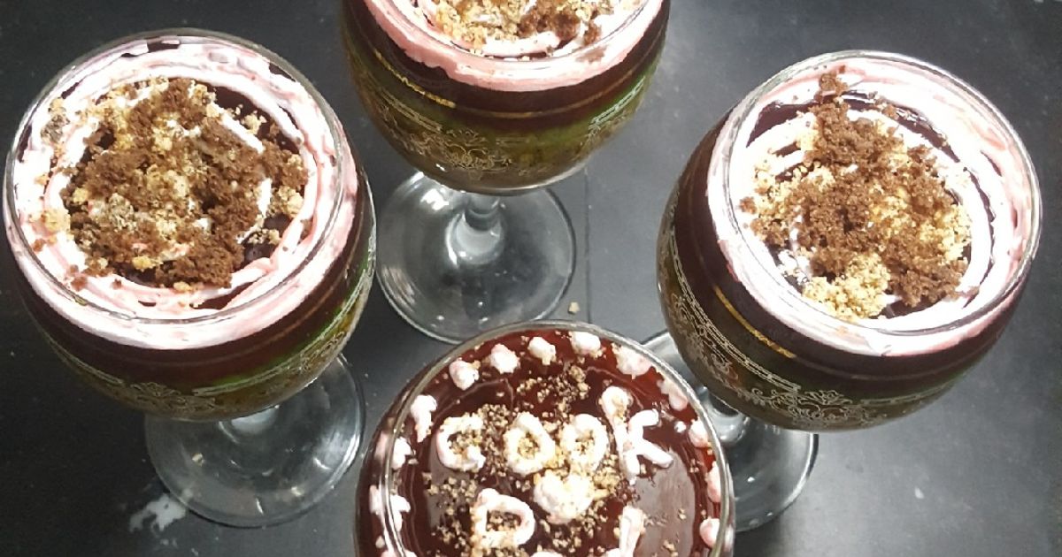 Rainbow Custard With Cookies ! Recipe by Savaira Momin - Cookpad
