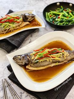 Chinese Style Steamed White Fish Wow And Cheap :P Recipe by farang31