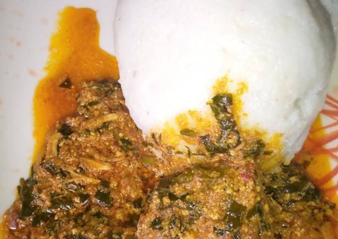 Tuwon shinkafa miyar agusi girki daga Oum Amatoullah - Cookpad