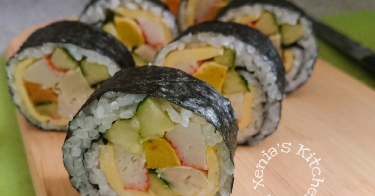Resep Sushi Roll(step By Step)🍣🍙🍘 oleh Retno Nia Sari {Xenia's Kitchen} - Cookpad