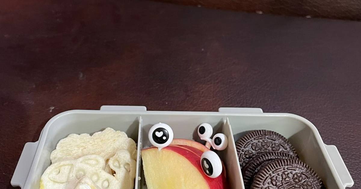 Resep Bento anak paud Roti krakter & snack oleh Desi Nuri Sagita - Cookpad