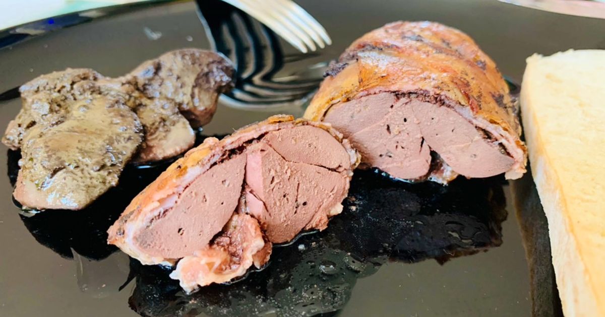 Majoránnás Rozmaringos Csirkemáj, Bacon Be Tekerve | Andrea von Sattler ...