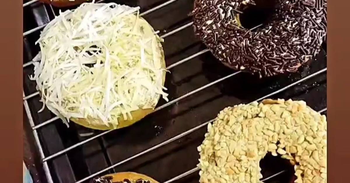 Resep Pluffy donat pandan oleh Citra Anggraini - Cookpad