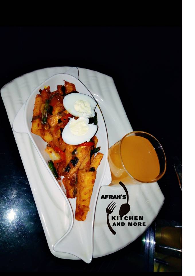 Fried yam in vegetables sauce girki daga Afrah's kitchen - Cookpad