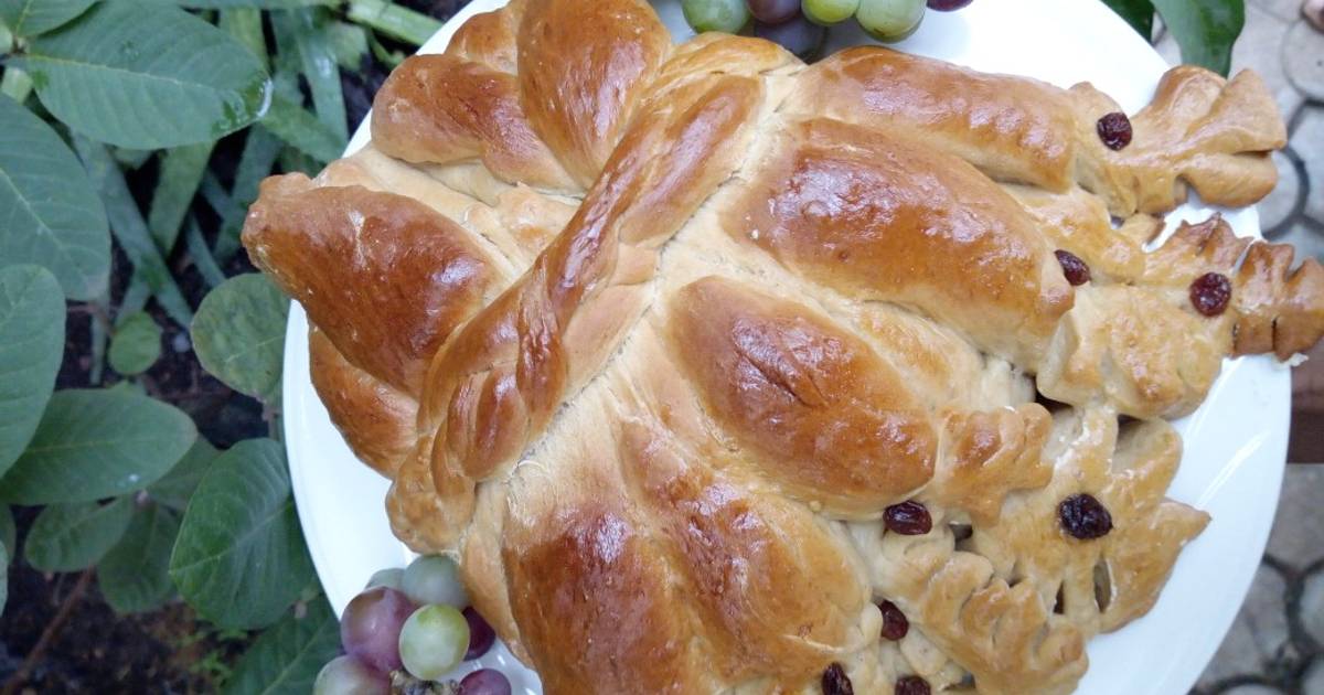 Flower bread Recipe by Mufeeda - Cookpad