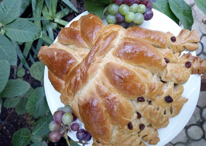 Flower bread Recipe by Mufeeda - Cookpad