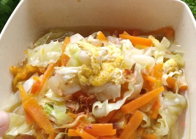 Resep Oseng Kubis Wortel Simple oleh Dapur Ummi Rafa - Cookpad