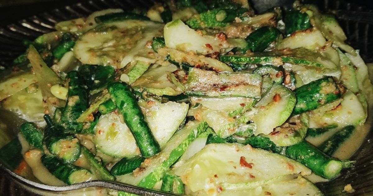 Resep Karedok Timun Dan Kacang Panjang oleh Nurma Maulida - Cookpad