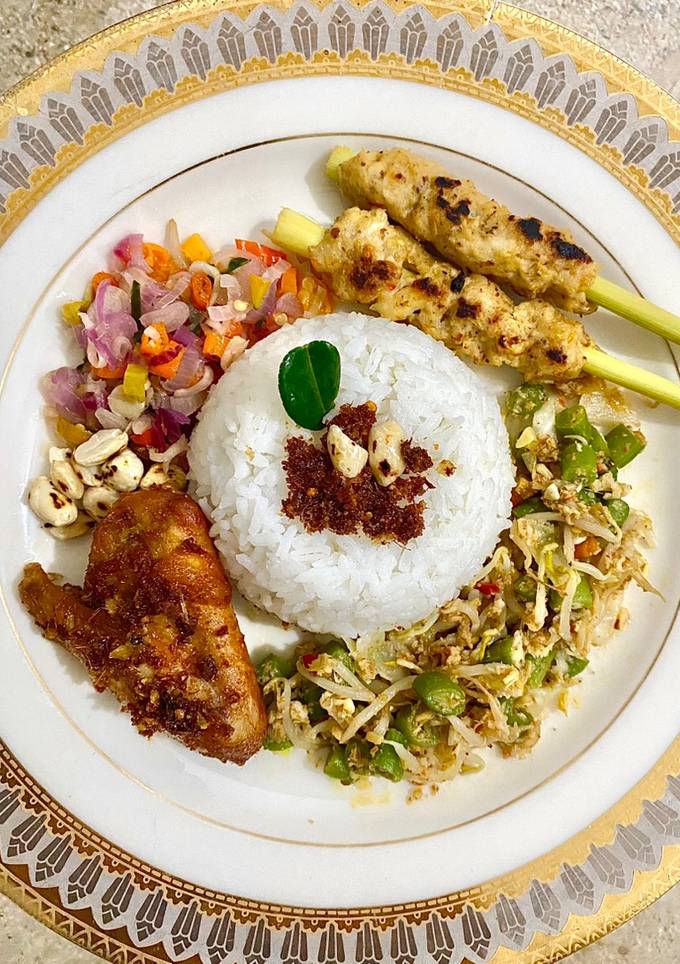 Resep Nasi Campur Bali oleh yashella tirana - Cookpad