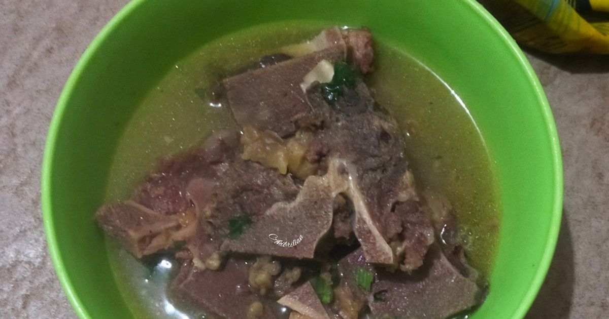 Resep sup tulang sapi kuning rumahan enak dan mudah - Cookpad