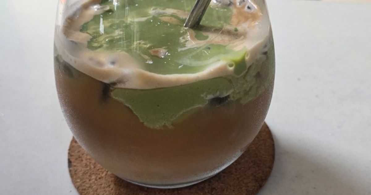 Resep Brown Sugar Matcha Cream Latte oleh Swesty Mahardhini - Cookpad