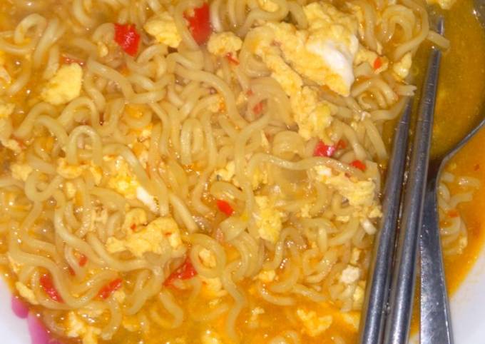 Resep Seblak mie telor simple oleh Eni Nurul khatijah - Cookpad