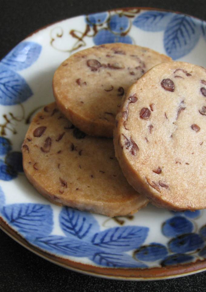 Azuki Shortbread Cookies Recipe by Hiroko Liston - Cookpad