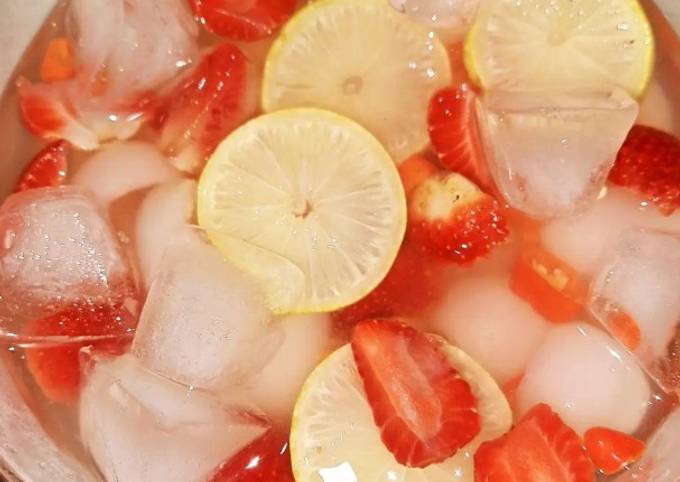Resep Asinan/Manisan Rambutan Strawberry Simple oleh rini lestari - Cookpad