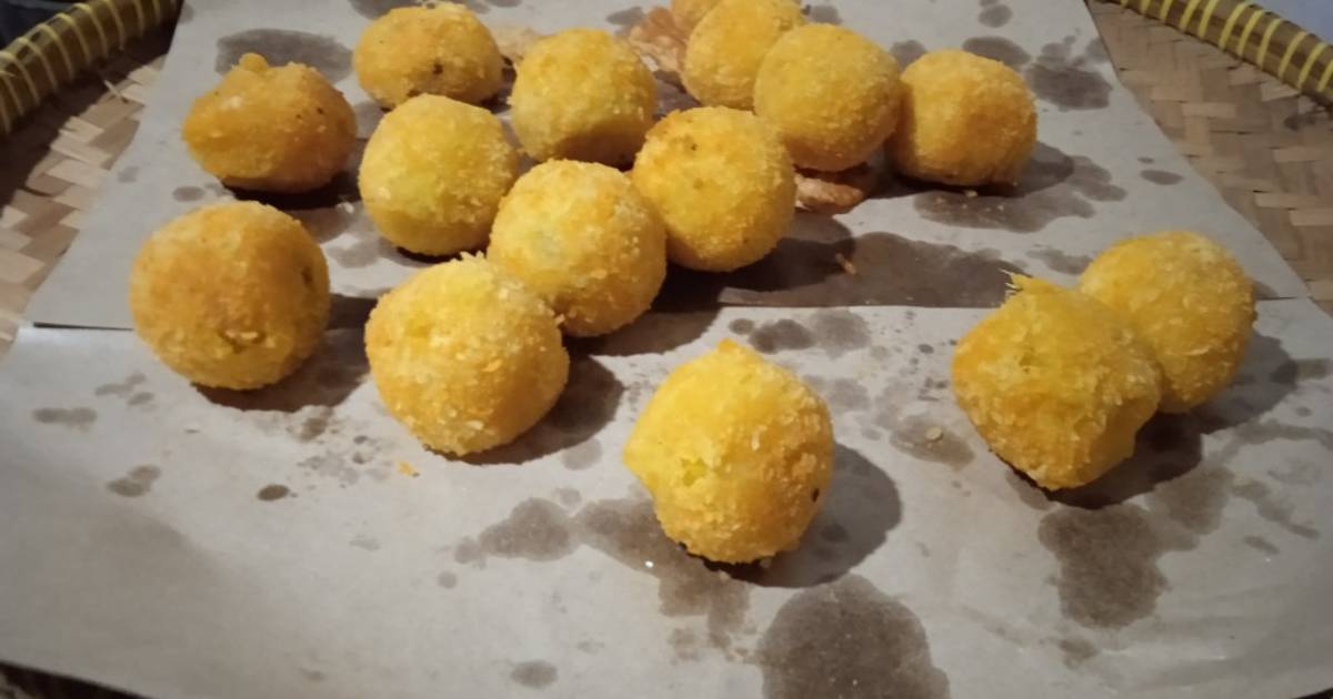 Resep Bola ubi coklat oleh Kurnalia Litsani - Cookpad