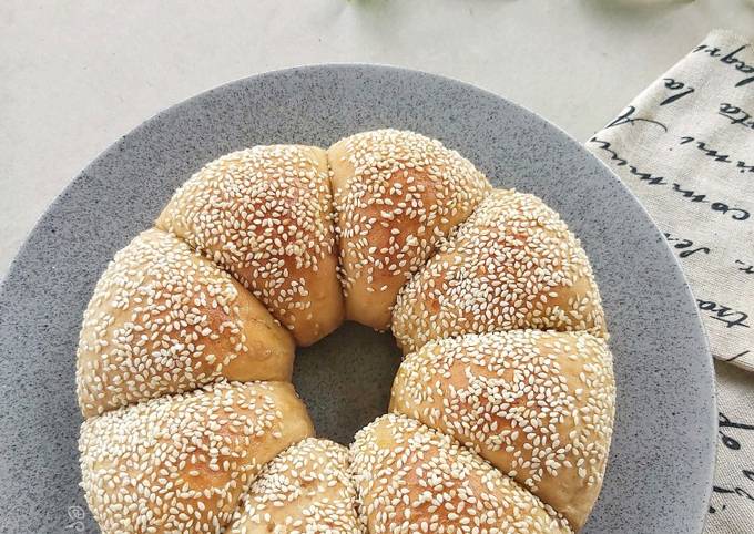 Resep Roti Kurma Almond Aroma Mocca oleh Palupi Kusumawardani - Cookpad