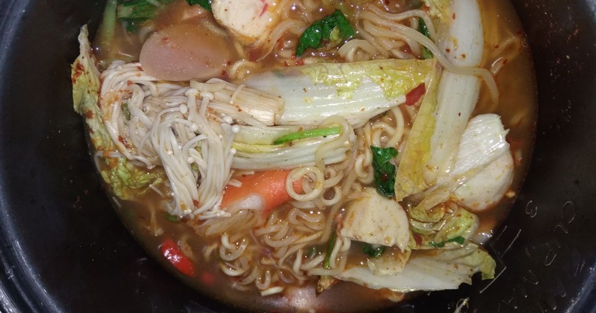 Resep Steamboat/ Suki Rice Cooker Ala Anak Kos oleh meiliazahra - Cookpad