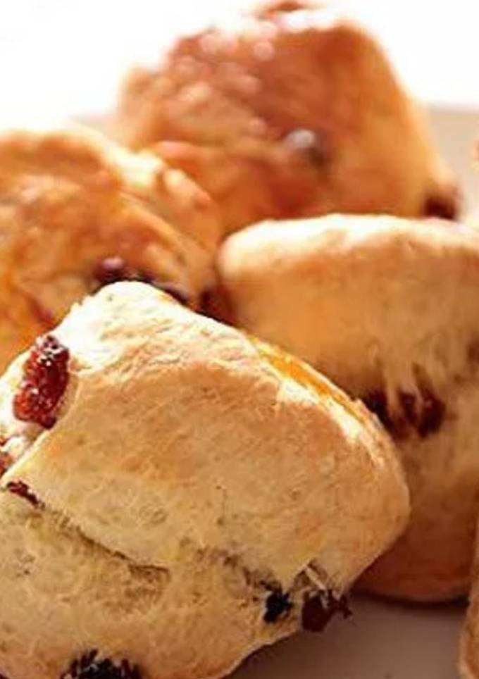 Scones with raisins Recipe by BakerToad - Cookpad