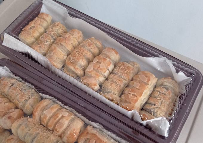 Resep Bolen puff pastry instan oleh Theza Octa A - Cookpad